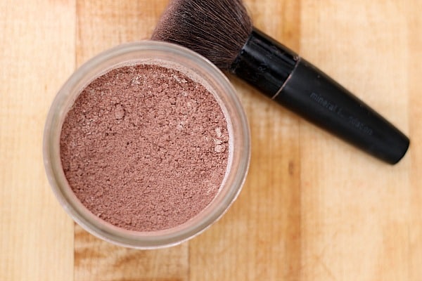 Homemade Beauty Products Recipes: DIY Mineral Makeup