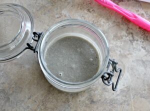 DIY Teeth Whitening Baking Soda Toothpaste Recipe