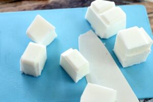 Homemade Soap Crayons Recipe: DIY Lego Bathtub Crayons