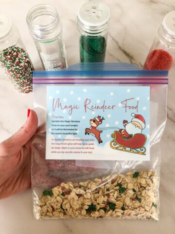 2 Free Magic Reindeer Food Printables